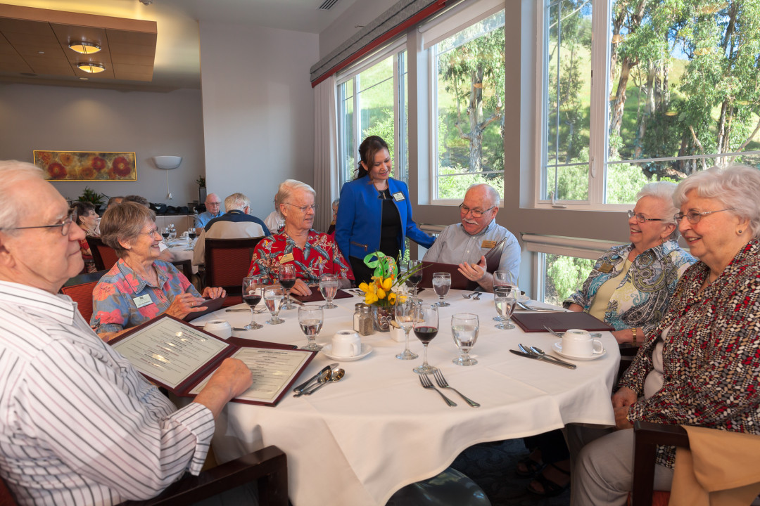 Dining – Acacia Creek